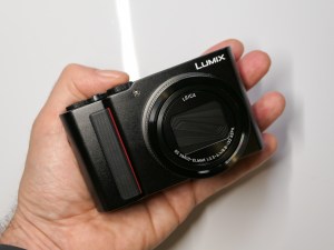 Best Travel Compact Camera with a Big Zoom | At Home with Tech